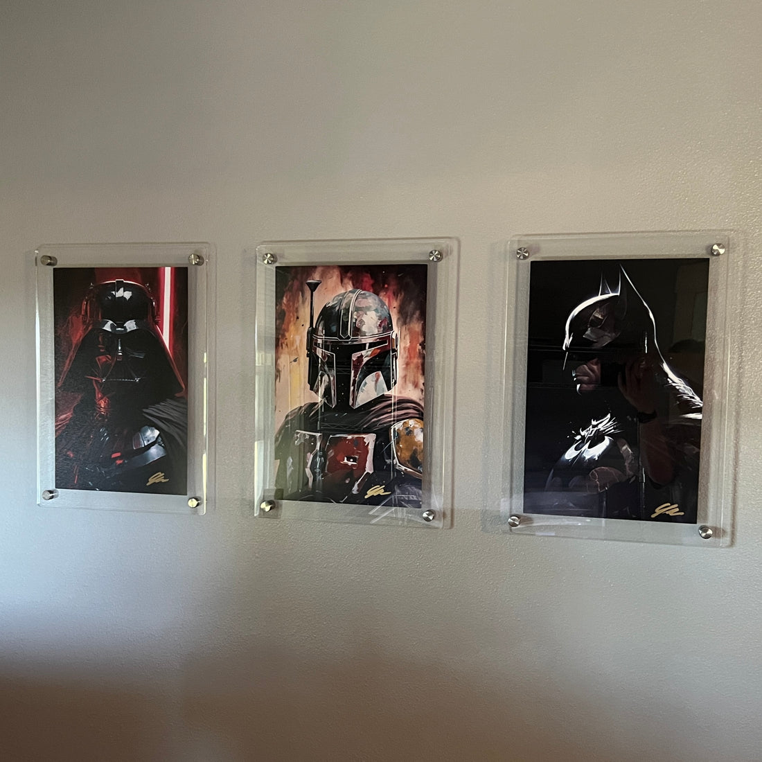 Magnetic EZ Frames and Floating Frames – Red Wolf Collectibles