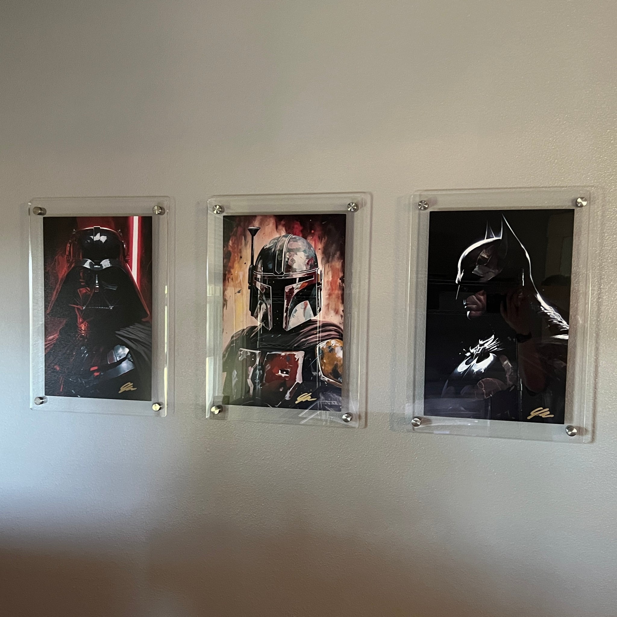 Magnetic EZ Frames and Floating Frames – Red Wolf Collectibles