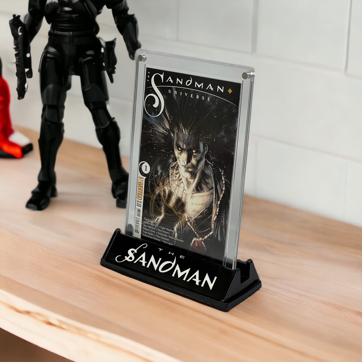 Sandman Comic Stand – Red Wolf Collectibles