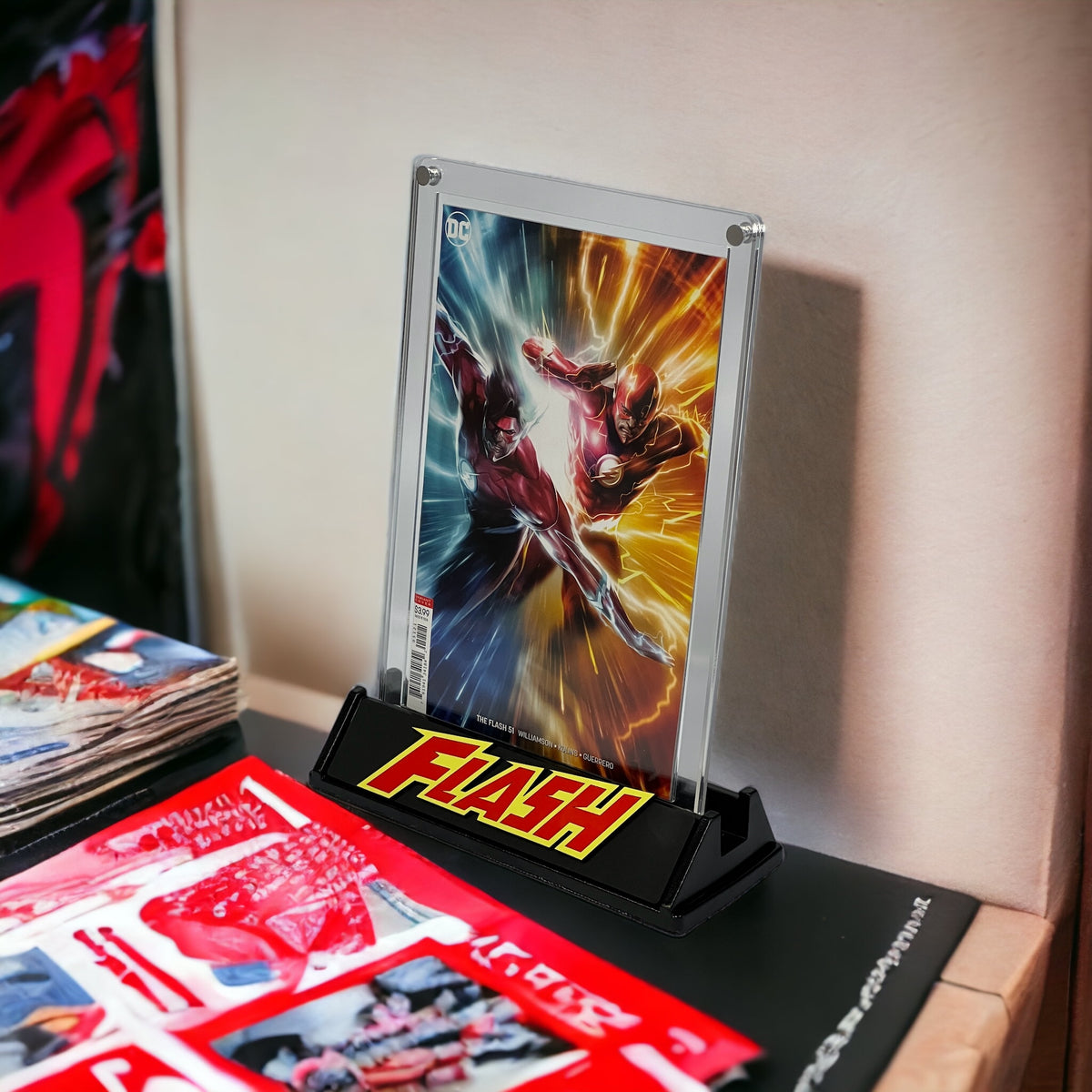 Flash Comic Stand – Red Wolf Collectibles